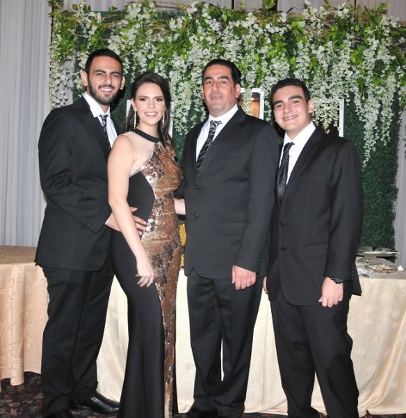 Bodas de oro Canahuati…El amor más real y puro - eldiario.hn