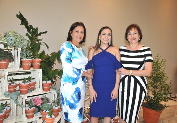 El bridal shower de Denia María: rodeado de la naturaleza - eldiario.hn