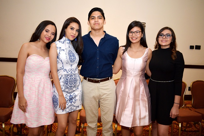 ¡Así fue el senior Breakfast del Instituto Morazzani! - eldiario.hn
