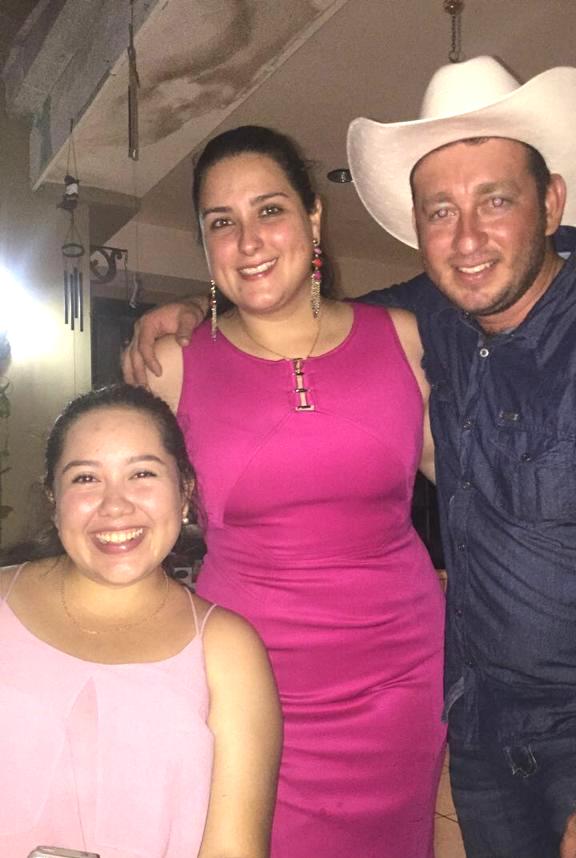 El cumpleaños de Keyla ¡entre amigos! - eldiario.hn