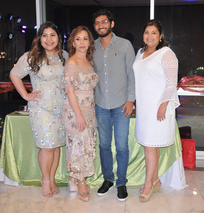 Zoila Santos protagoniza una grata velada por su cumpleaños - eldiario.hn