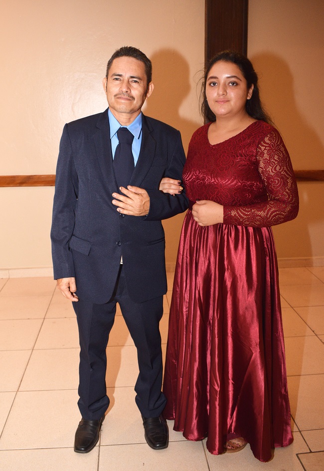 La boda de Abraham y Rosi…derroche de absoluto romanticismo - eldiario.hn