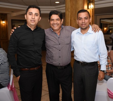 ¡Cumpleaños Feliz! para doña Olga Marina - eldiario.hn