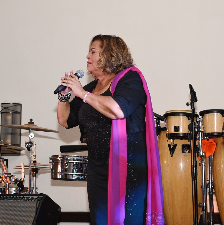 Oneyda de América: revelaciones de una estrella ¡al desnudo! - eldiario.hn