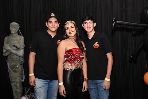 ¡Así celebraron su Halloween Party los seniors de la EIS 2020 ...