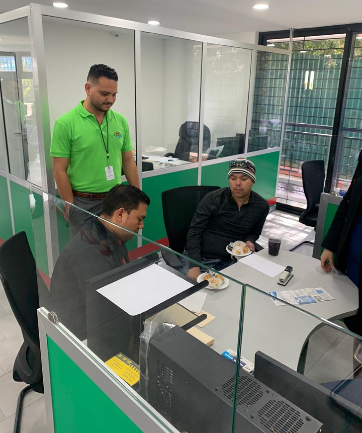 Credimovil apertura modernas instalaciones con novedosas oportunidades ...