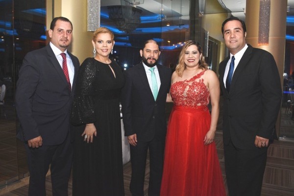 La boda Aguilar-Camacho: ¡sencillamente fabulosa! - eldiario.hn