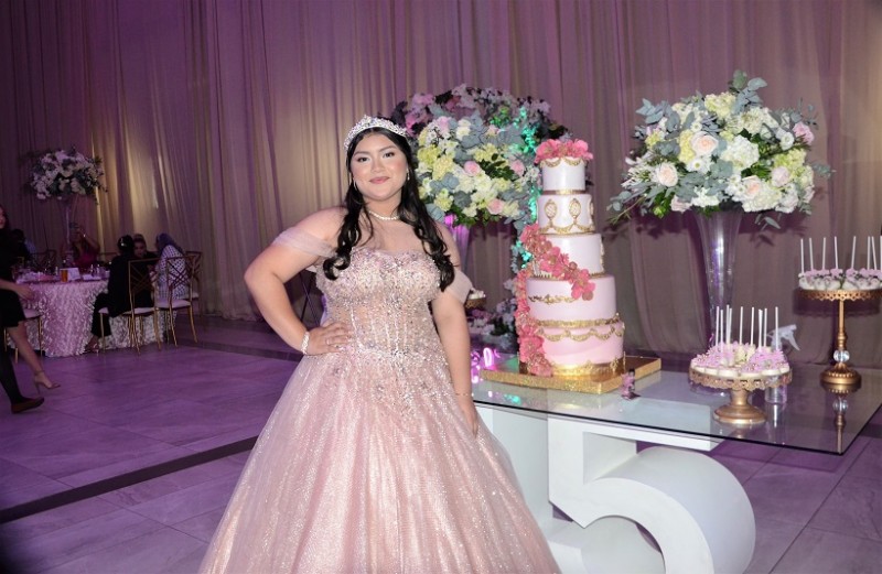 La inolvidable fiesta de XV años en honor Lincy Acosta - eldiario.hn