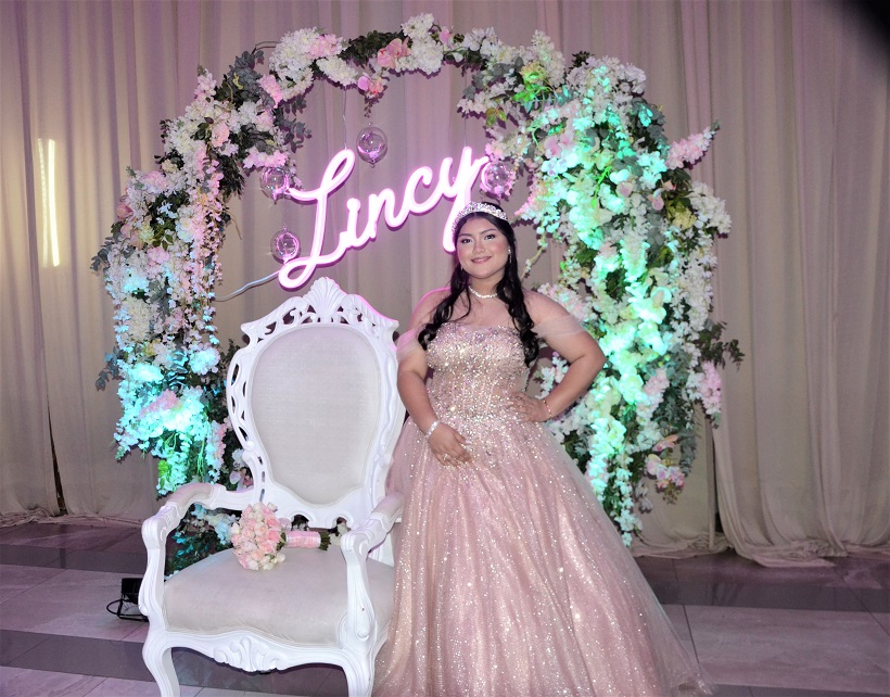 La inolvidable fiesta de XV años en honor Lincy Acosta - eldiario.hn