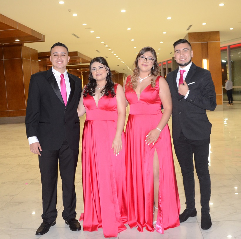 La inolvidable fiesta de XV años en honor Lincy Acosta - eldiario.hn