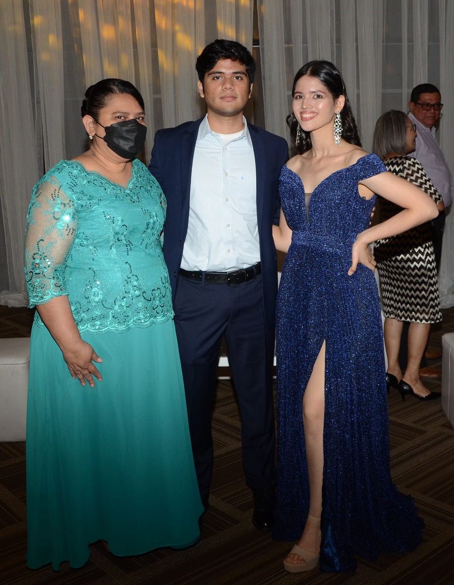 La romántica boda de Héctor Solís y Aimee Hernández | eldiario.hn