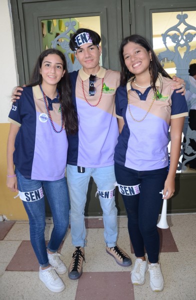 Seniors 2023 de Fundación Mhotivo y su entrada triunfal | eldiario.hn