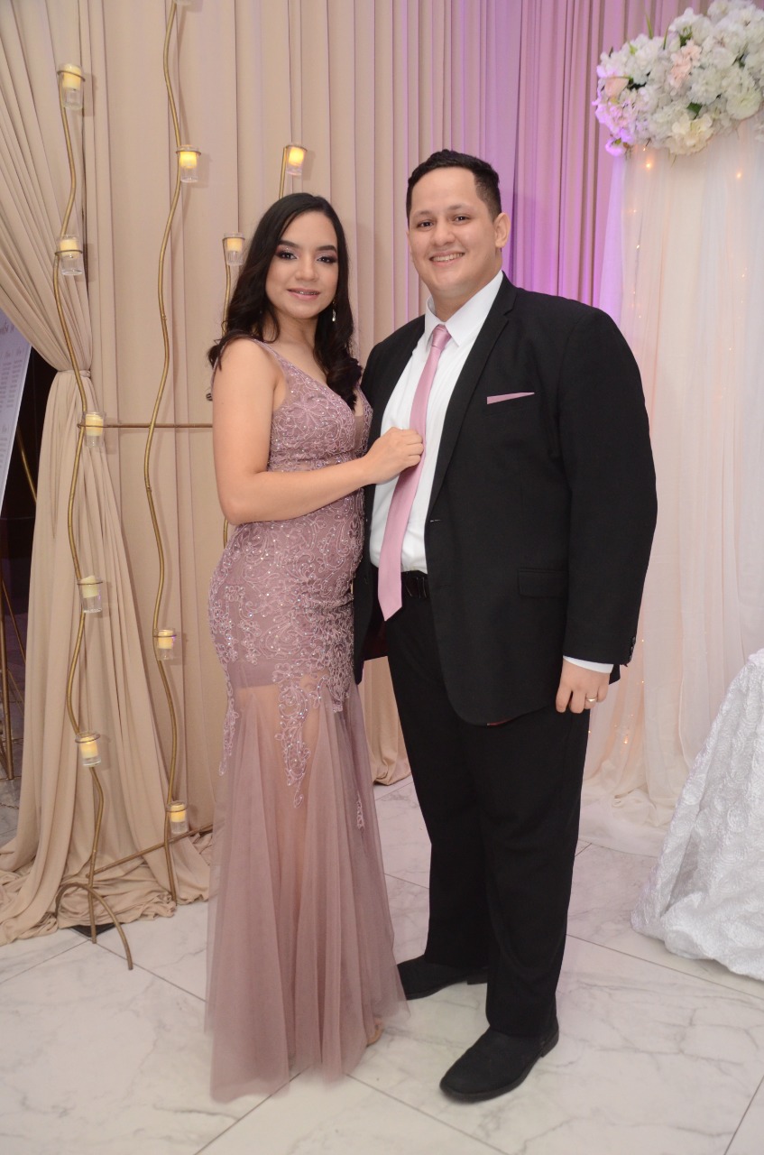 Fascinante noche de quinceañera en honor a Liz Marina Sandoval ...