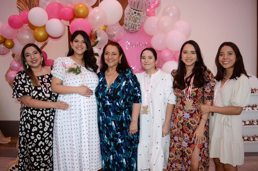 Un adorable baby shower para recibir a la bebita de Andrea Rodríguez de ...