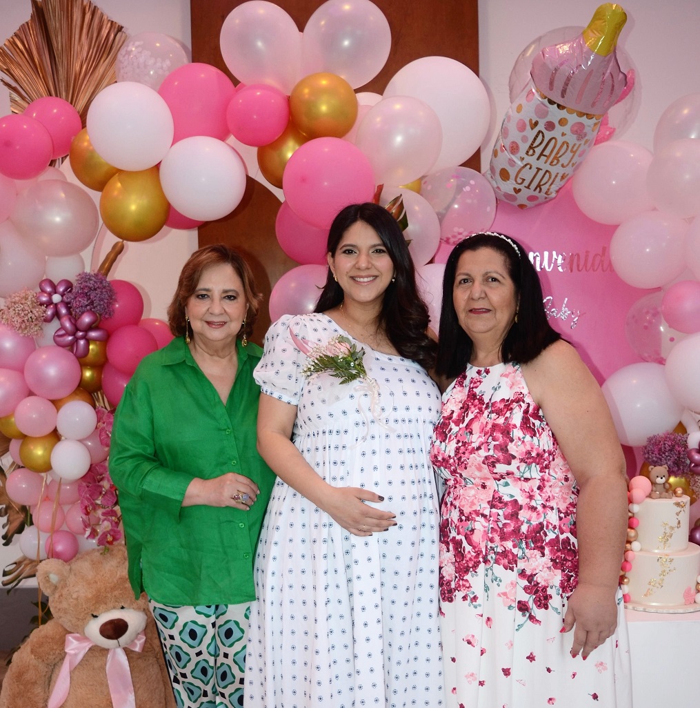 Un adorable baby shower para recibir a la bebita de Andrea Rodríguez de ...