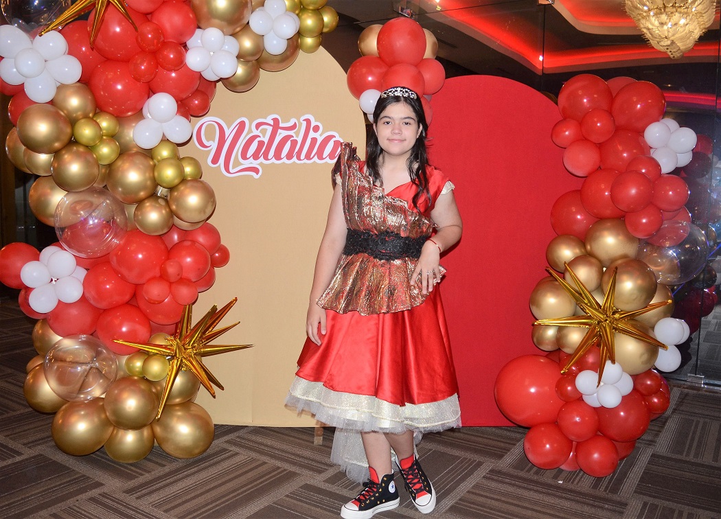 Natalia Miranda y su fiesta de XV años inspirada en Cruella de Vil y ...