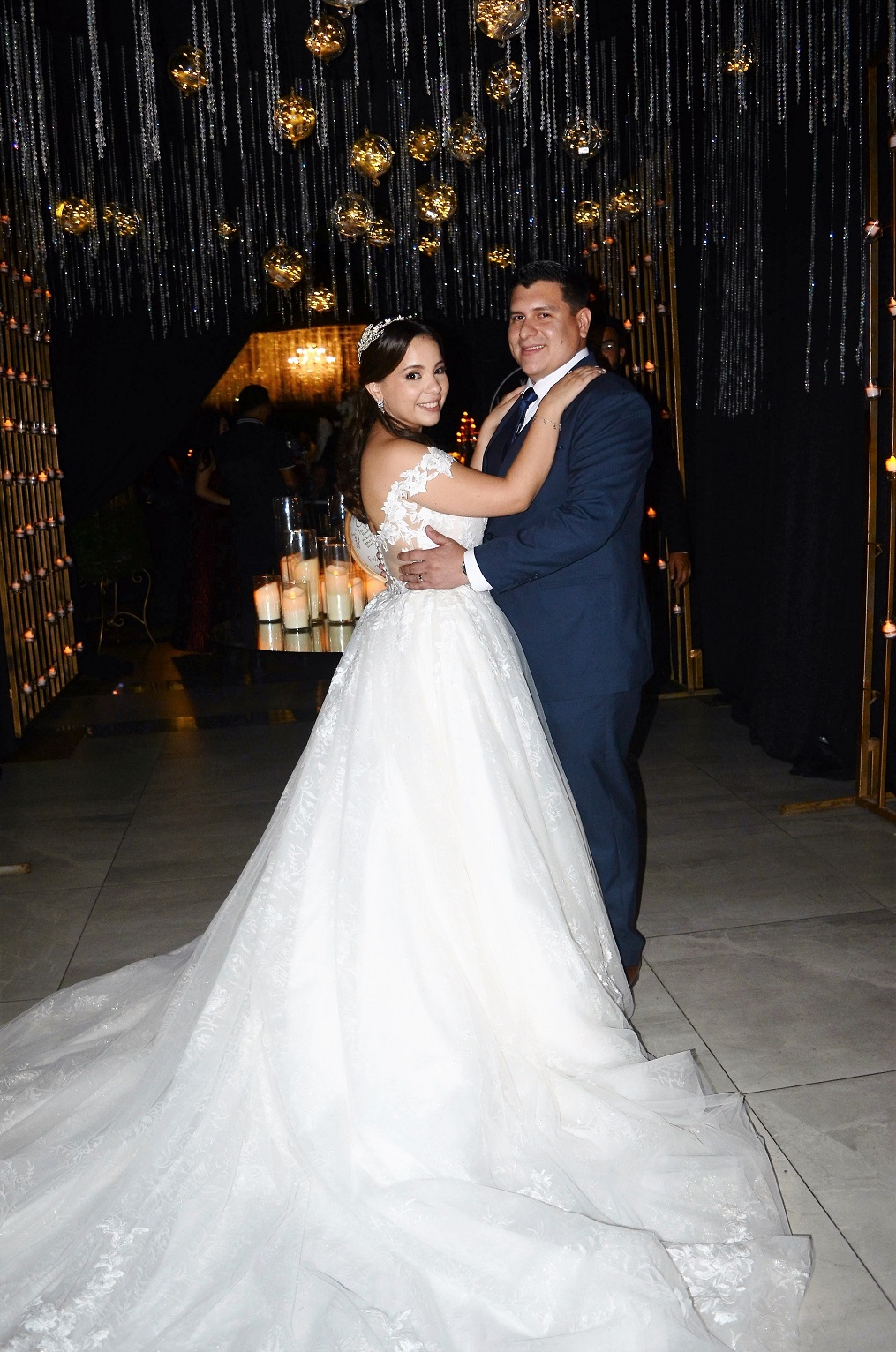 Darío Irías Turcios y Paola Mancía se dan el “sí, quiero” en una boda ...