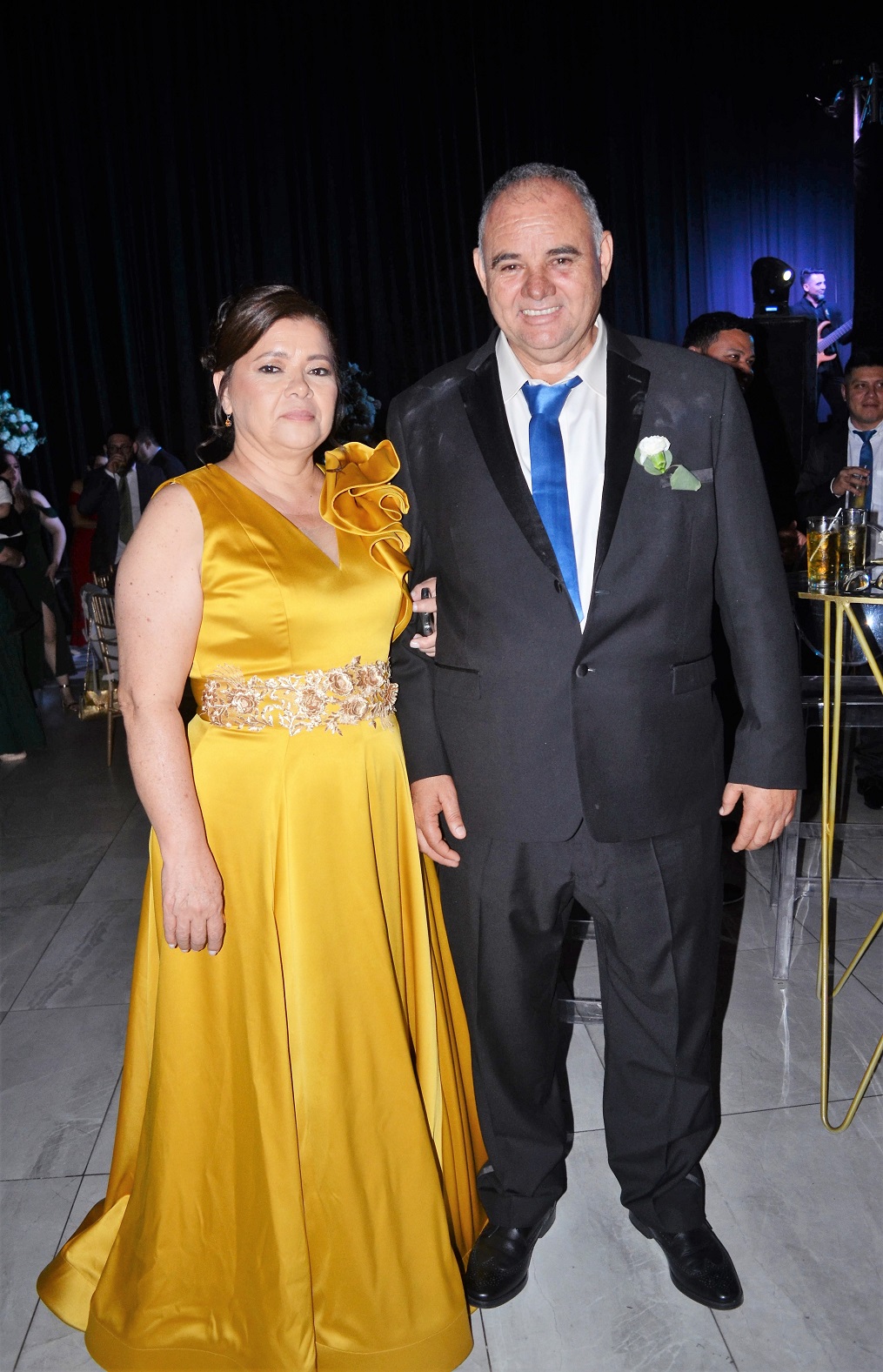 Darío Irías Turcios y Paola Mancía se dan el “sí, quiero” en una boda ...