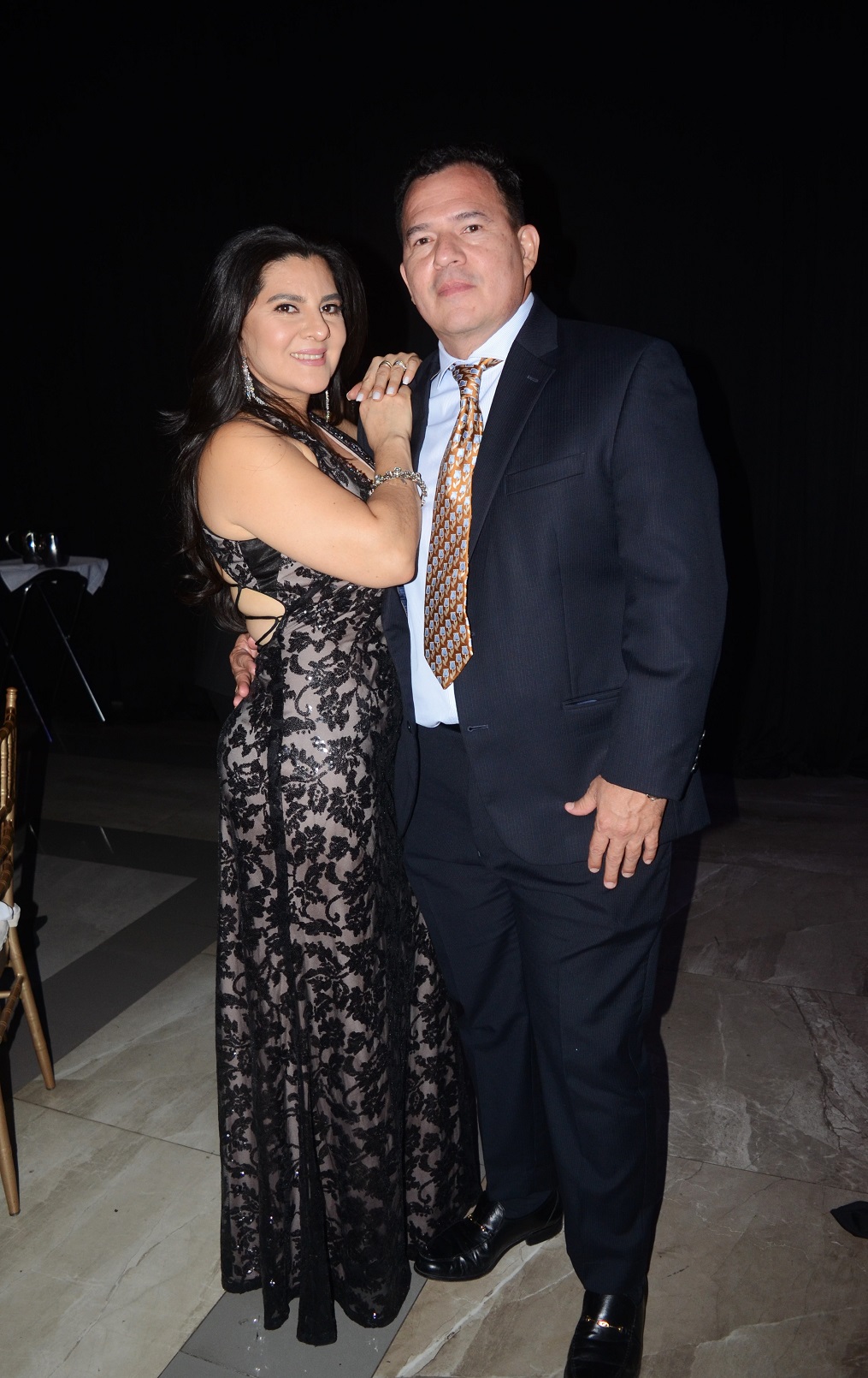 Darío Irías Turcios y Paola Mancía se dan el “sí, quiero” en una boda ...