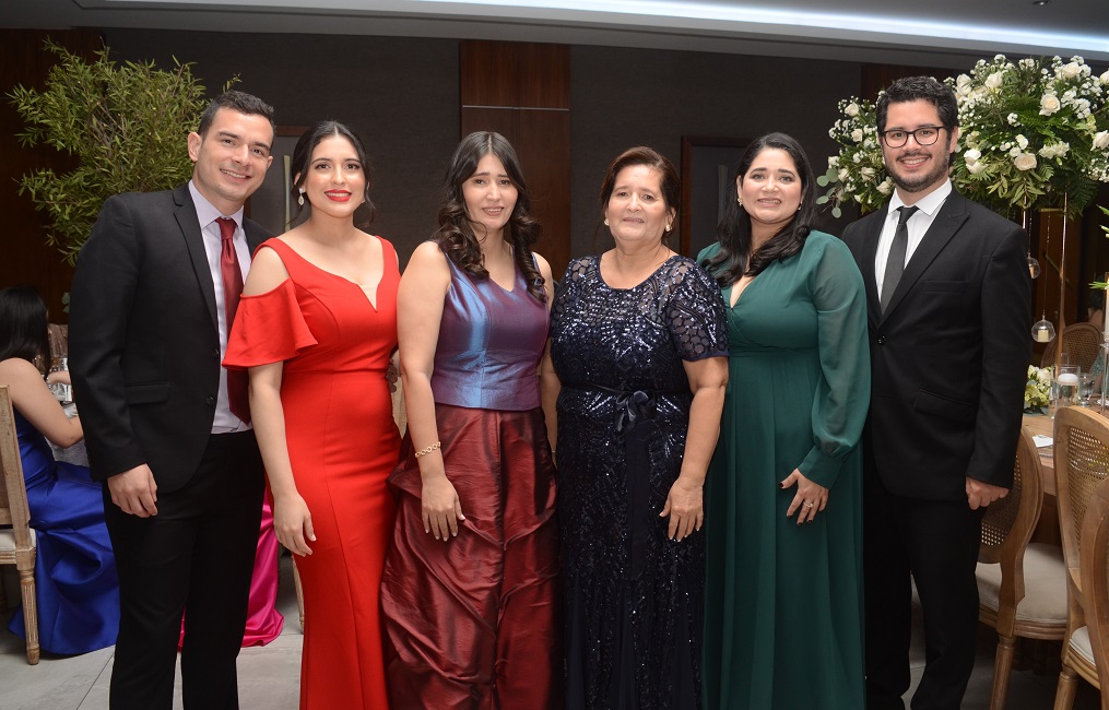 Plenos de amor y felicidad contraen nupcias Faris Bandy y Alejandra ...
